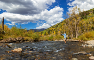21 Places to Go Fishing in Colorado [FISHING GUIDE]